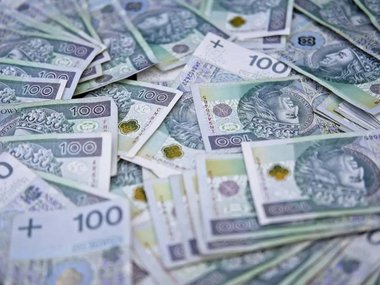 Top 10 najbogatszych Polaków. Miliarder z regionu znów bardzo wysoko